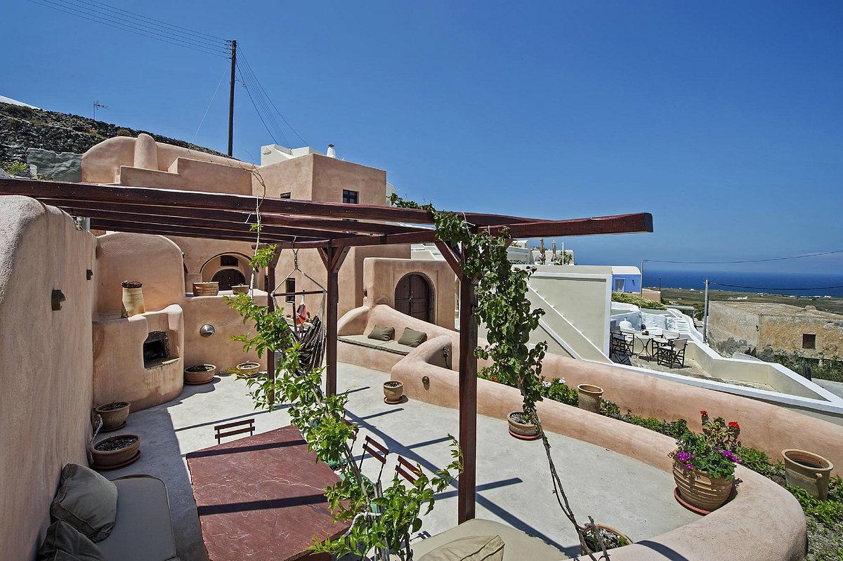 Honeymoon Cave – AZALEA HOUSES